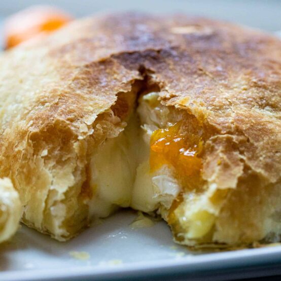 Mango Habanero Baked Brie Recipe - Spicy Appetizer ~ Crunch Time Kitchen