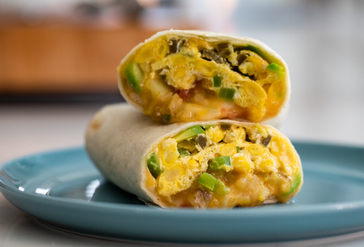 Microwave Breakfast Burrito with Potatoes - 10 Minute Recipe